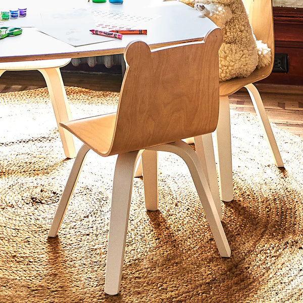 Oeuf table and chairs store