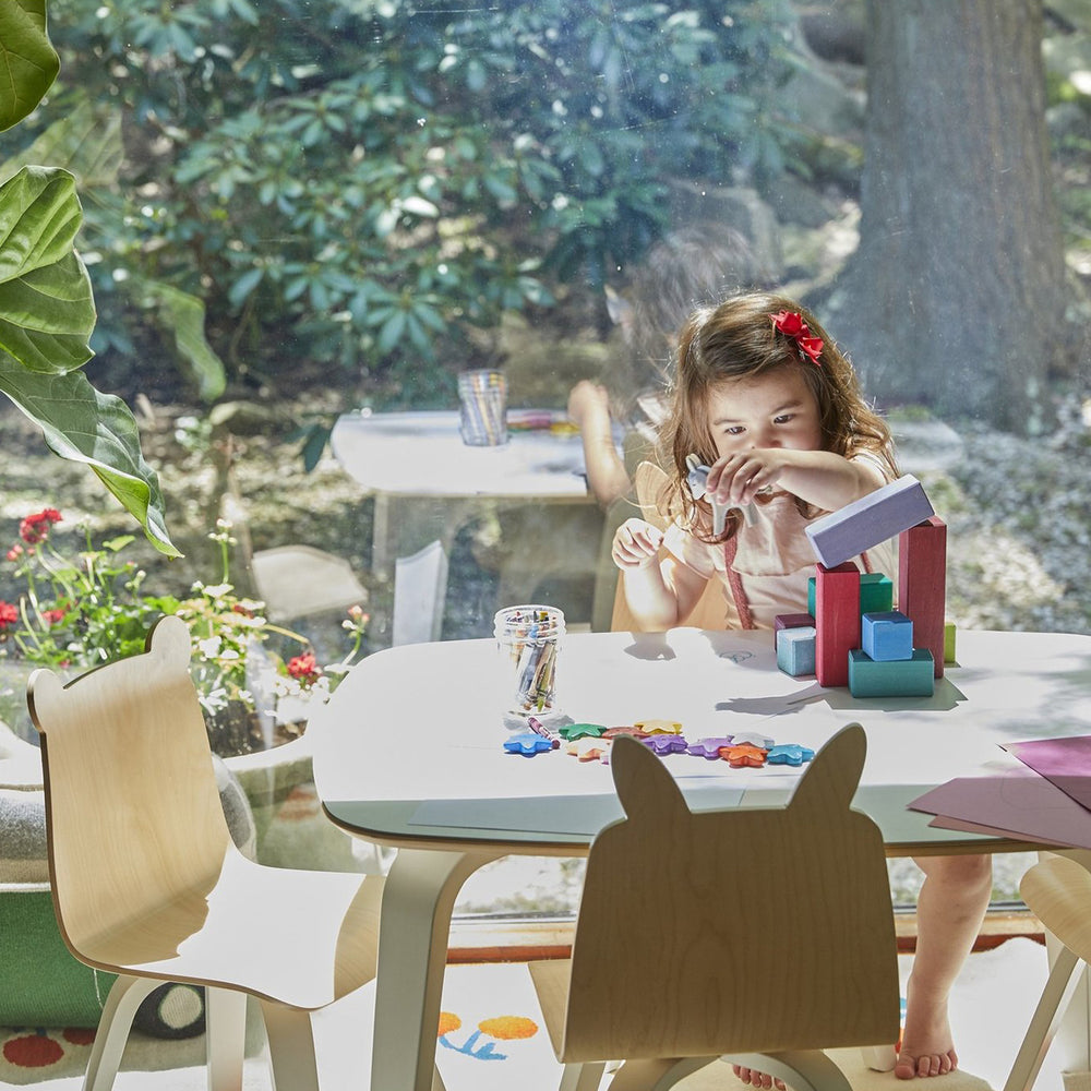 Modern Toddler & Kids Bear Play Chair | Oeuf Canada